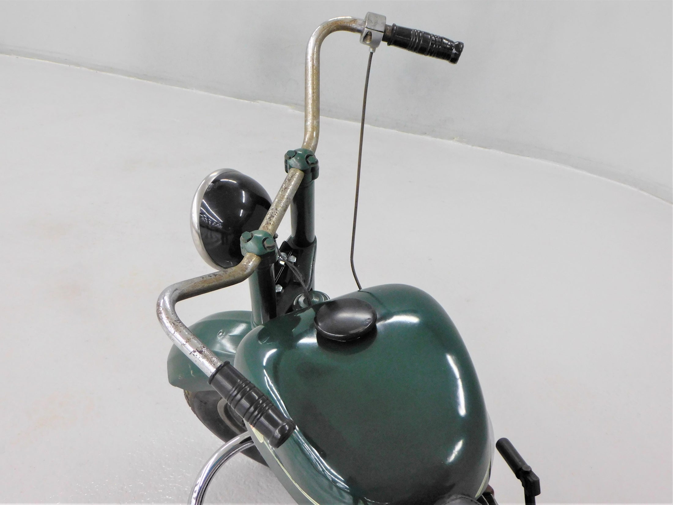 STK 10261 1950 Powell P-81 Scooter – Auto Barn Classic Cars