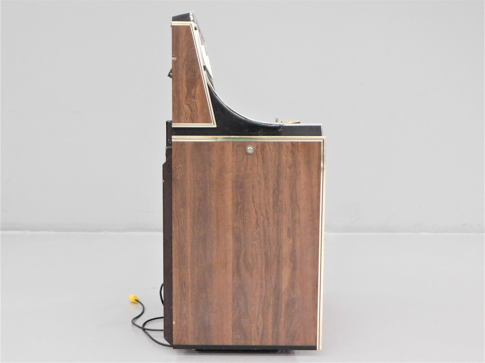 STK 10300 1964 Seeburg Jukebox – Auto Barn Classic Cars