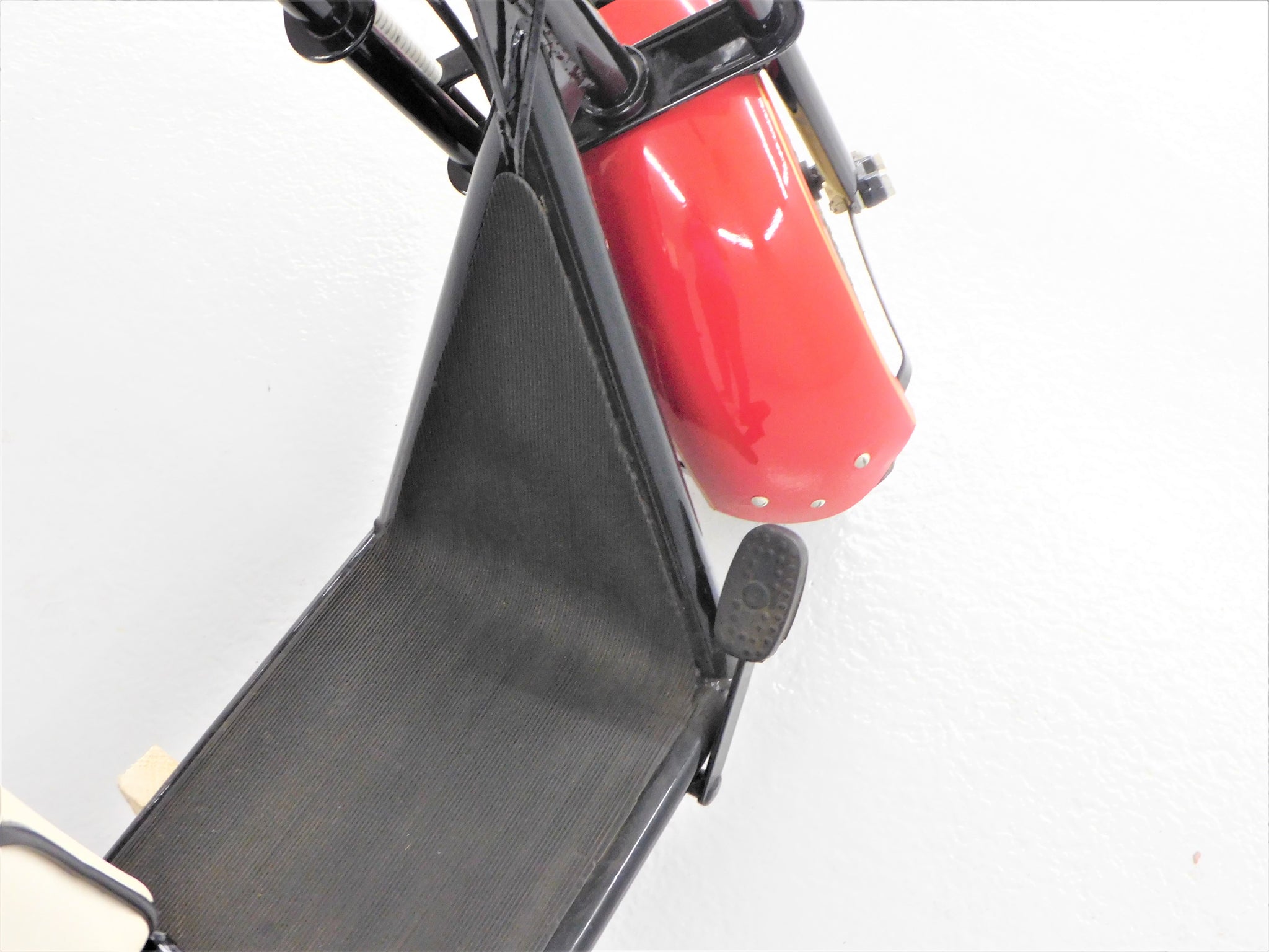 1959 Simplex Automatic Scooter – Auto Barn Classic Cars