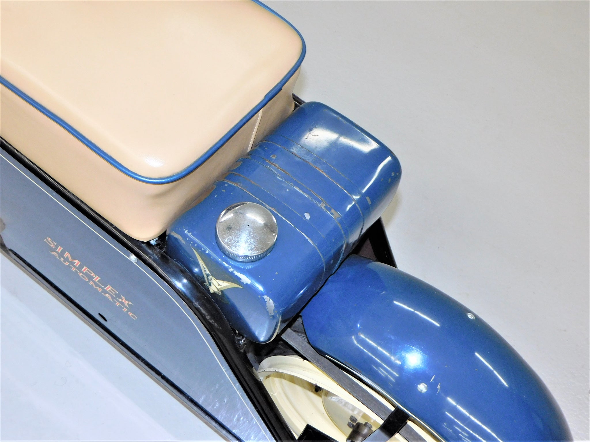 STK 10233 Late 1950's Simplex Automatic Scooter – Auto Barn Classic Cars