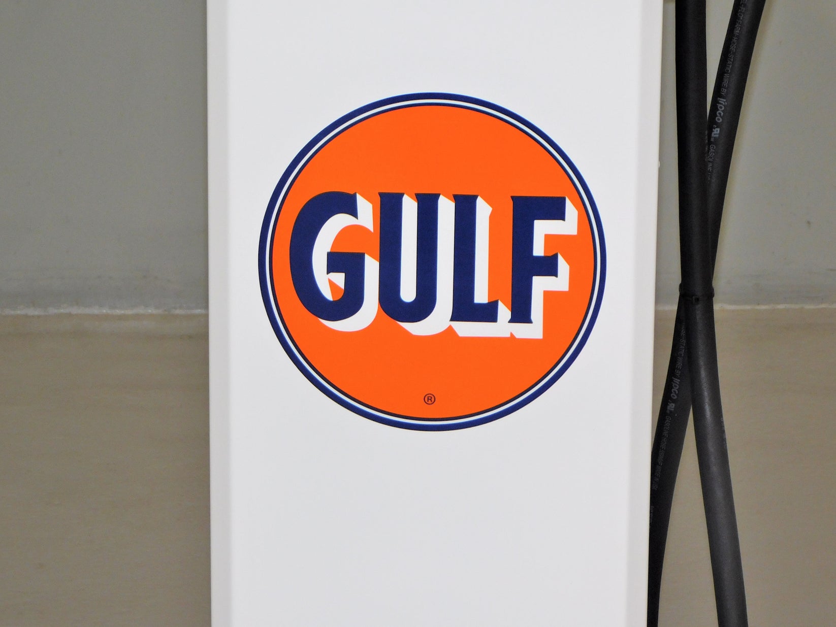 STK 10238 Reproduction Gulf Gas Pump – Auto Barn Classic Cars