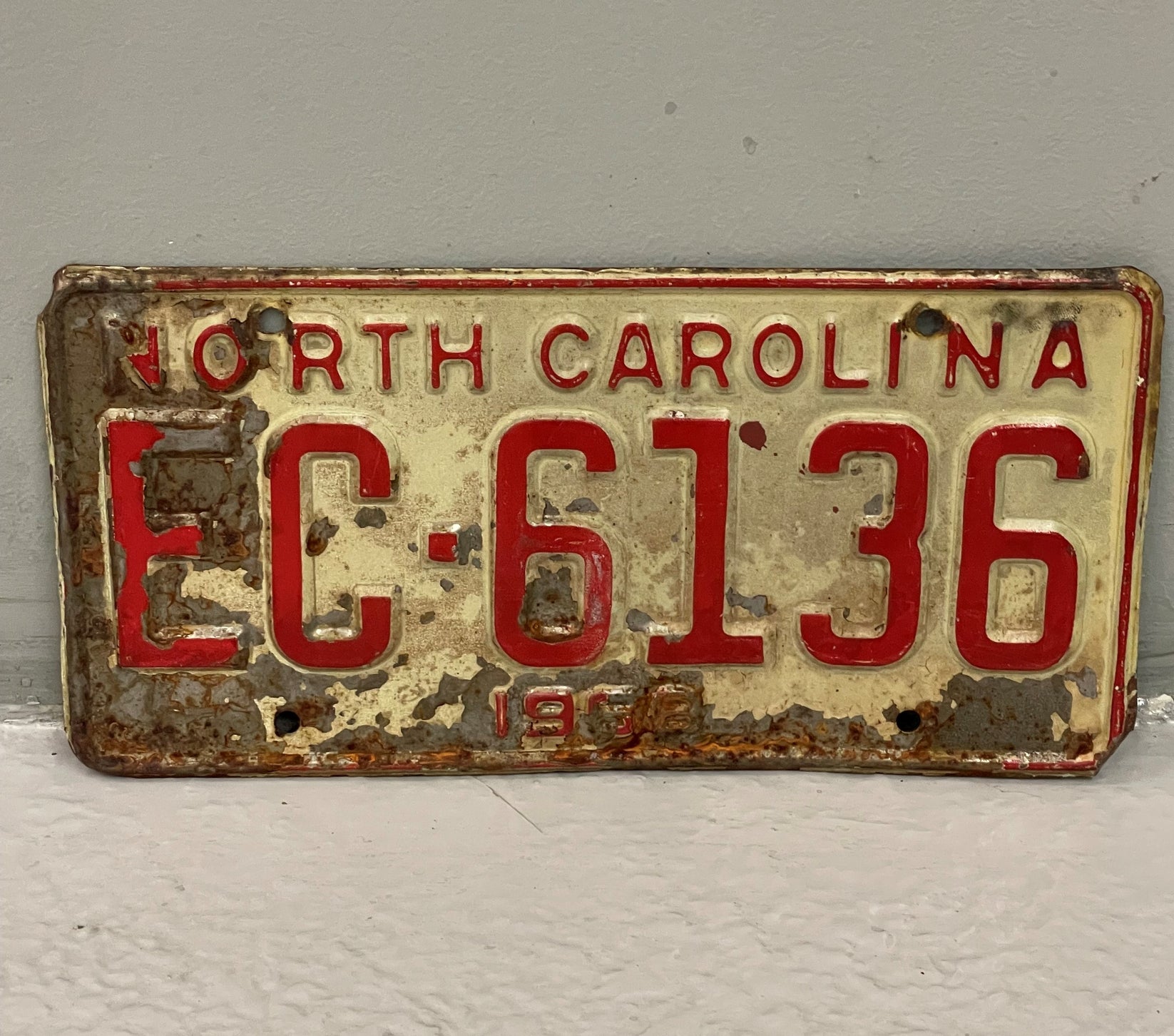 STK 10014 1968 NC License Plate – Auto Barn Classic Cars